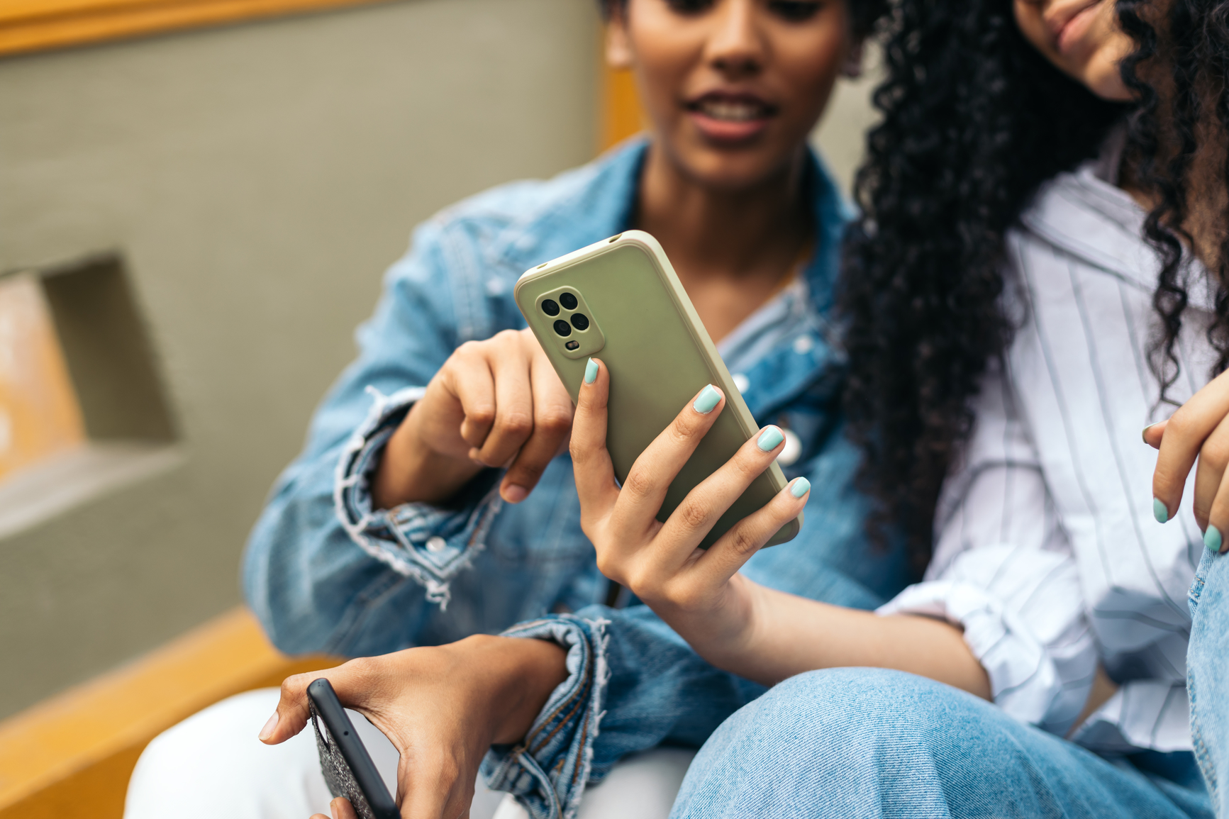 Developing a Supervised Model of Online COVID Vaccine Information | NORC at the University of ...